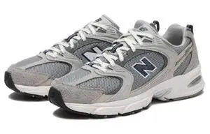 NEW BALANCE 530 Sneakers - Cream/gray