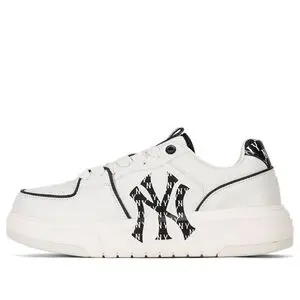 MLB Chunky Liner Yankees Monogram Sneakers - White/black