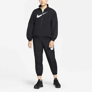 Nike Essential Wrinkled Woven Jacket