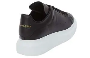 Alexander McQueen Oversized Sneaker - Black