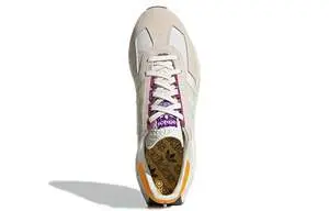 Adidas Retropy E5 Sneakers - Cream