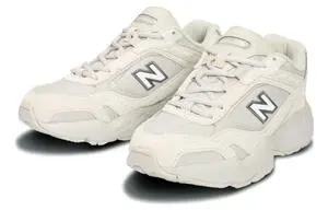 NEW BALANCE 452 Retro Sneakers - Beige