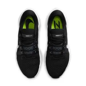 Nike Zoom Vomero 16 Low Top Sneakers