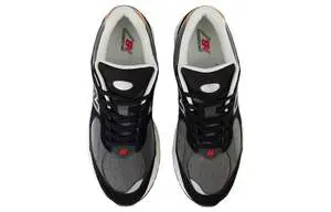 NEW BALANCE 2002r Athletic Sneakers - Black