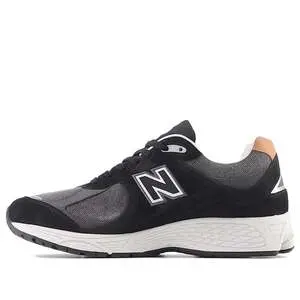 NEW BALANCE New Balance 2002R Athletic Sneakers Black