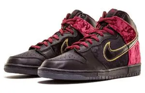 Nike Dunk High Premium "bloody Sunday - Black