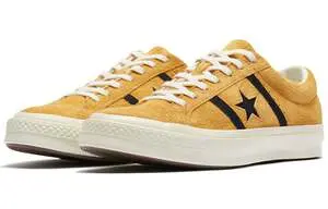 CONVERSE One Star Academy Low Top Sneakers - Yellow