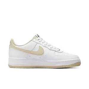 Nike Force 1 '07 Low Sneakers - White/brown