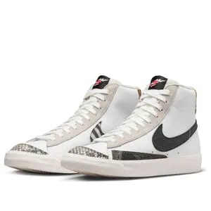 Nike Blazer Mid 'tunnel Walk' Sneakers - White