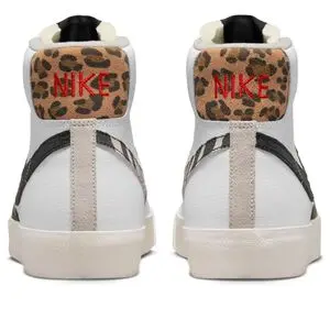 Nike Blazer Mid 'tunnel Walk' Sneakers - White