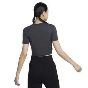 Nike Slim Crop T-shirt