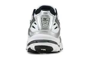 Mizuno Wave Rider Athletic Shoes - White/black/silver