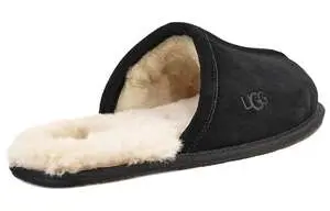 UGG Scuff Slipper - Black