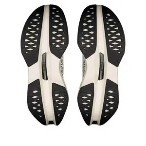 On Cloudboom Max Sneakers - White/black