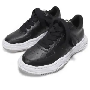 Mihara Yasuhiro Wayne Og Sole Leather Low Top Sneakers - Black/white