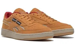 REEBOK Club C 85 Jurassic Park "dr. Alan Grant" Sneakers - Yellow