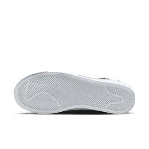 Nike Blazer Low '77 Jumbo Sneakers