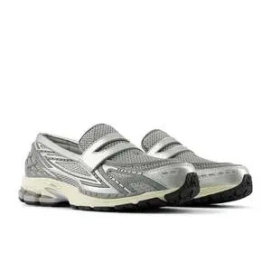 NEW BALANCE 1906l Loafer Sneakers - Metallic Silver/grey