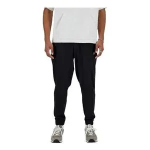 NEW BALANCE Sport Essentials Woven Jogger Asia Sizing - Black
