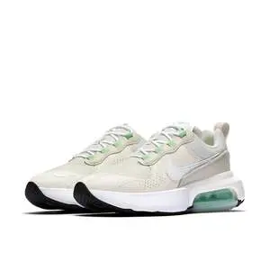 Nike Max Verona Sneakers