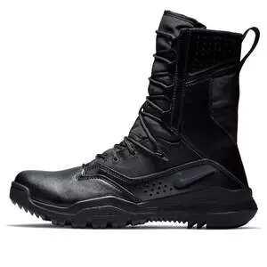 Nike Round Toe Boots For Men