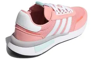Adidas Retroset Sneakers