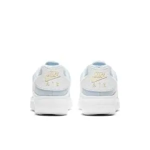 Nike Max Oketo Sneakers