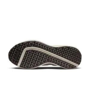 Nike Interact Run Sneakers - Beige