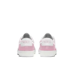 Nike Blazer Low Sneakers