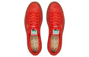 PUMA Suede Vtg "hairy Suede Red Gum" Sneakers