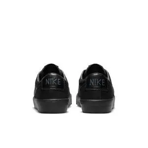 Nike Zoom Blazer Low Pro Gt Sb Sneakers - Black