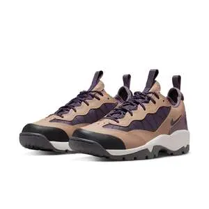 Nike Air Mada Low Top Sneakers - Brown/purple