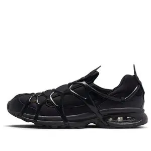 Nike Kukini "triple " Sneakers - Black