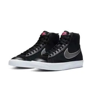 Nike Blazer Mid Vintage '77 High Top Sneakers