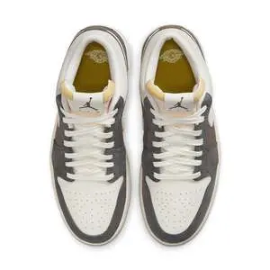 JORDAN Air 1 Low Snkrs Day Korea Magpie Sneakers