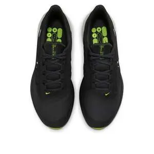 Nike Zoom Winflo Shield