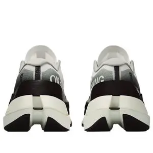 On Cloudboom Max Sneakers