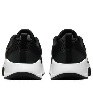Nike Mc Trainer 3 Athletic Sneakers - Black/white