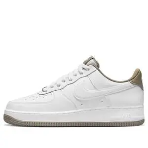 Nike Force 1 '07 Lv8 Low Top Sneakers