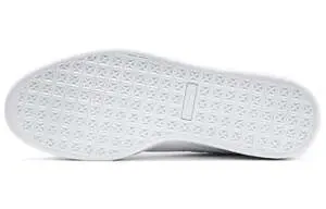 PUMA Basket Classic Lfs Sneakers - White