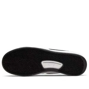 Nike Adversary Sb Low Top Sneakers - White