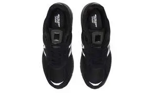 NEW BALANCE 990v5 Made In Usa Sneakers - Black