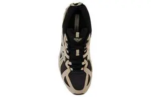 NEW BALANCE 610t Athletic Sneakers - Black/cream