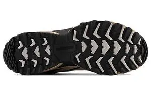 NEW BALANCE 610t Athletic Sneakers - Black/cream