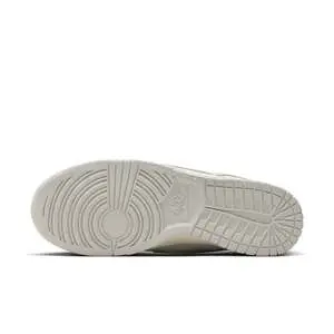 Nike Dunk Low Sneakers