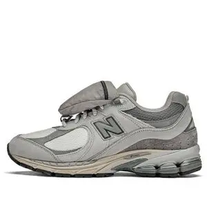 Gray/silver