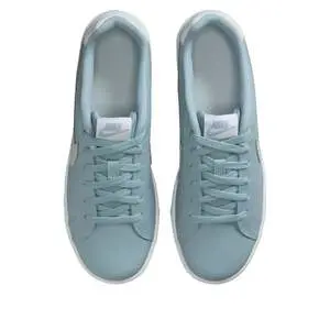 Nike Court Royale Sneakers
