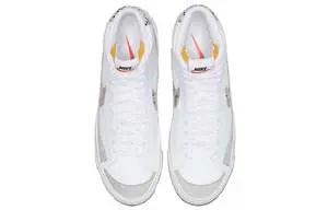 Nike Blazer Mid '77 High Top Sneakers With Snakeskin Detail - White