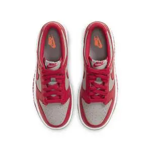 Nike Dunk Low "unlv" Low Top Sneakers - Red/gray