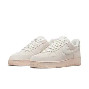 Nike Force 1 Winter Premium Low Top Sneakers - Pink
